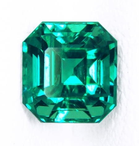 Emeralds for Vedic astrology Jyotish. Auspicious, high quality in ...